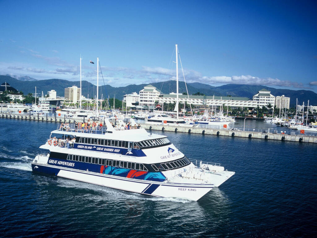 Green Island & Outer Great Barrier Reef Tour from Cairns | Cairns ...